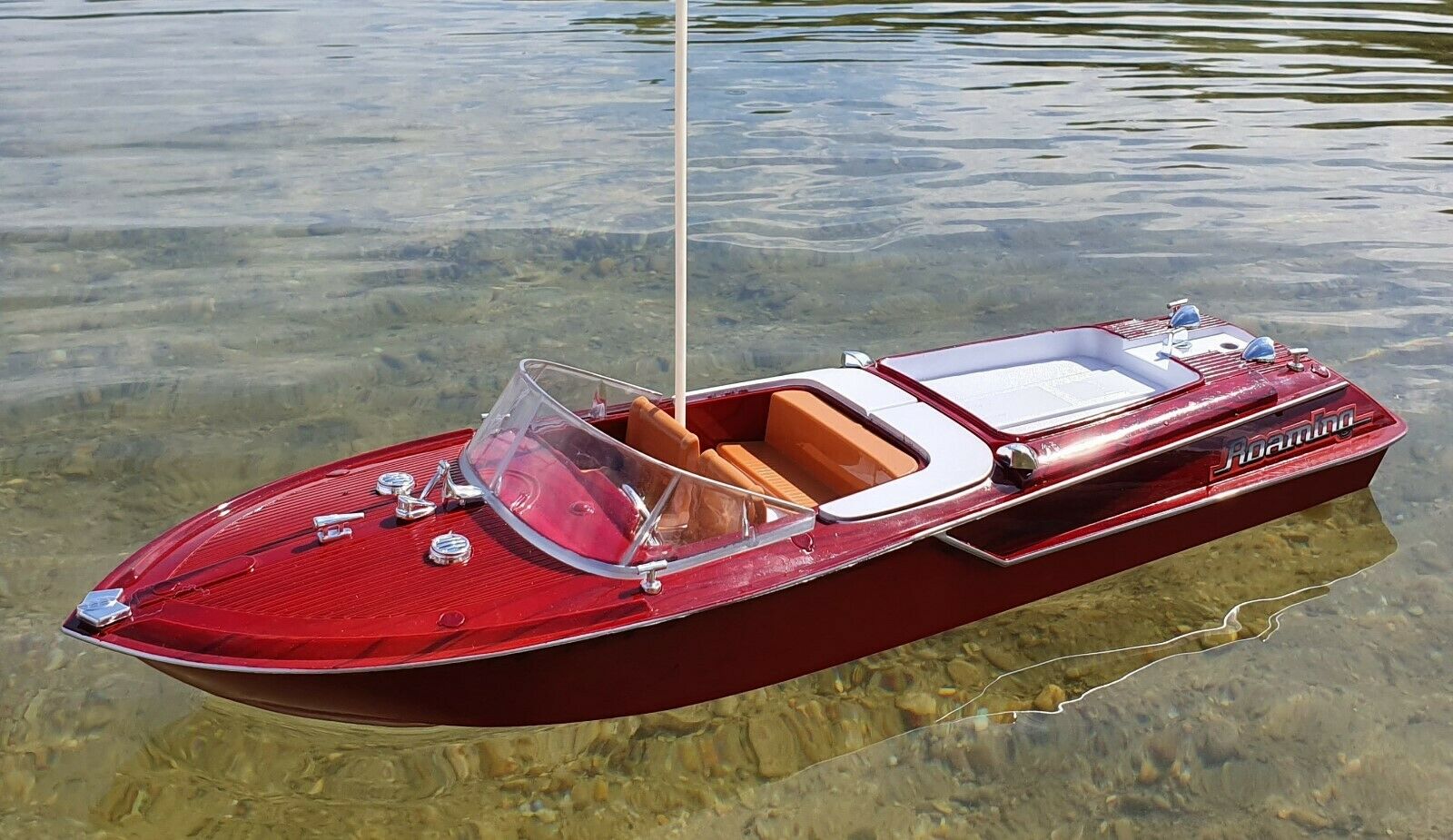 2,4 Ghz RC Sportboot ST. TROPEZ ferngesteuertes Schiff Elektro Boot Ya ...
